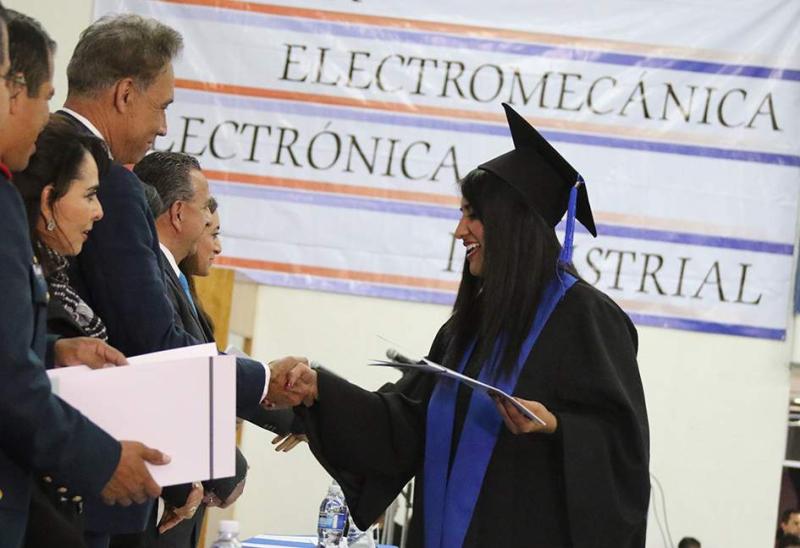 EGRESAN “HALCÓNES” GENERACIÓN AGOSTO-DICIEMBRE 2015 DEL ITTol