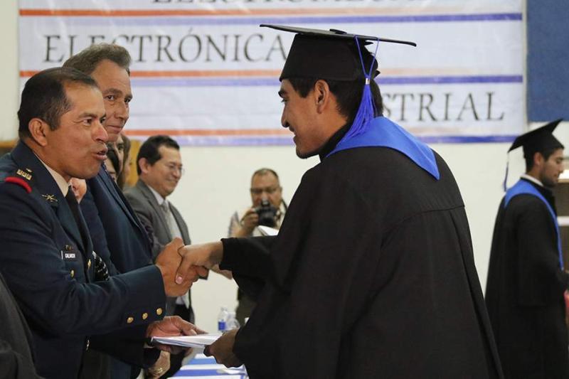 EGRESAN “HALCÓNES” GENERACIÓN AGOSTO-DICIEMBRE 2015 DEL ITTol